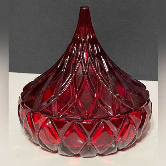 Godinger | Accents | Hersheys Kisses Holiday Crystal Red Covered Dish ...